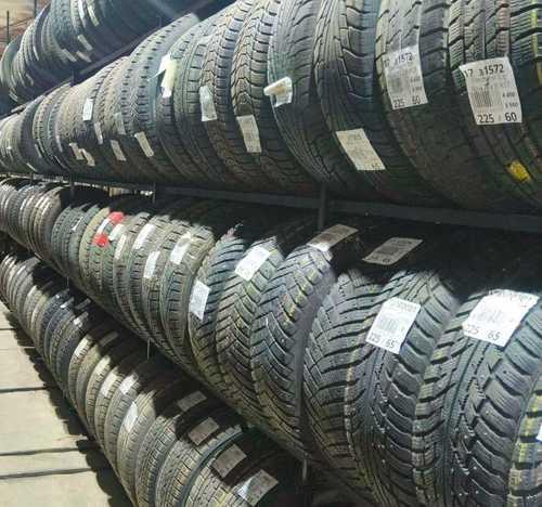 Nokian Tyres Hakkapeliitta R2 225/60 R17 99M