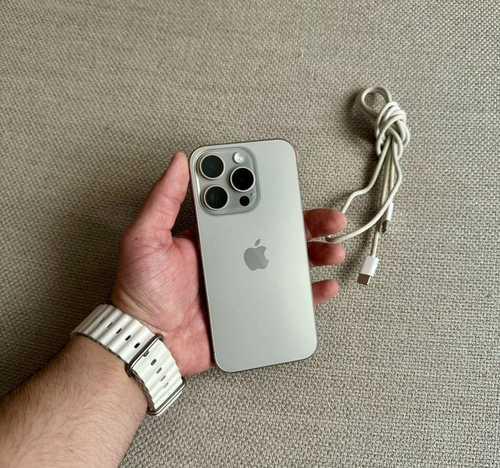 iPhone 15 Pro, 256 ГБ