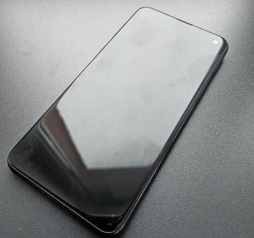 Samsung Galaxy S10e, 6/128 ГБ