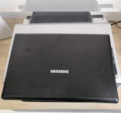 Ноутбук samsung np-r519