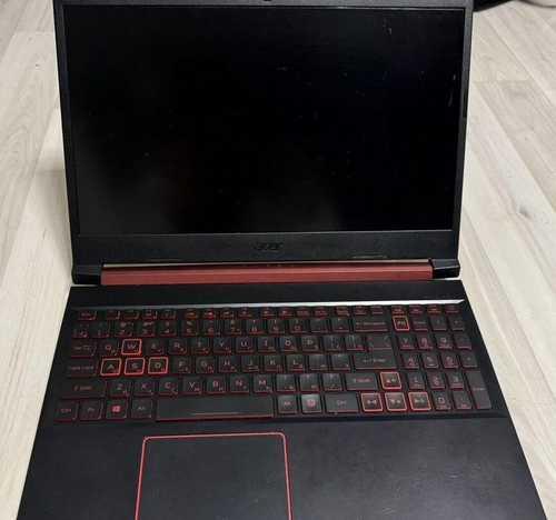 Ноутбук Acer Nitro 5 (AN515-54-58LL)