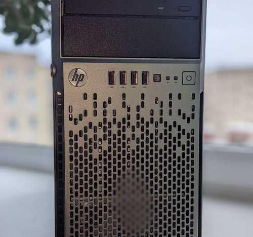 Сервер HP Proliant ml310e Gen8