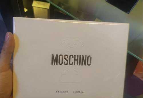 Подарочный набор Moschino оаэ