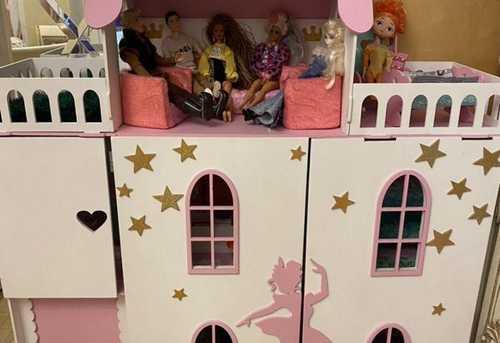 Большой кукольный дом с мебелью