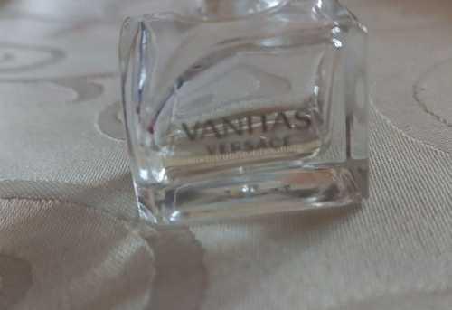 Versace vanitas
