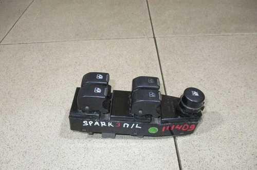 Блок управления стеклоп. Chevrolet Spark 3