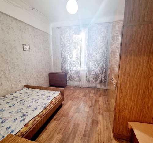 Комната 20 м² в 1-к., 1/4 эт.