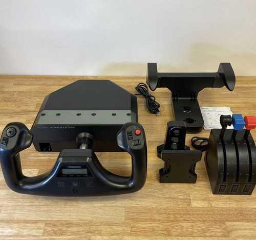 Штурвал Logitech G Saitek Pro Flight Yoke System