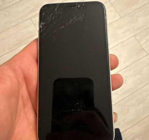 iPhone Xr, 128 ГБ