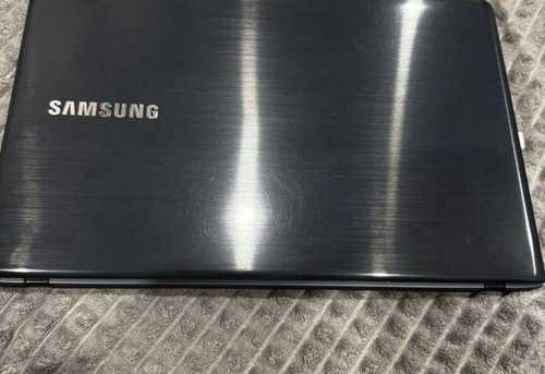 Ноутбук 15.6" Samsung NP450R5E, 240 ГБ, Core i3-2365M, RAM 6 ГБ, GeForce 710M 2 ГБ