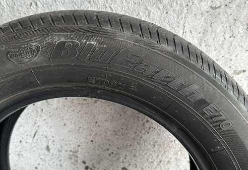 Yokohama BluEarth E70 215/60 R16