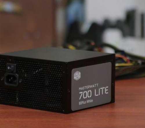 Блок питания CoolerMaster MasterWatt Lite 700W