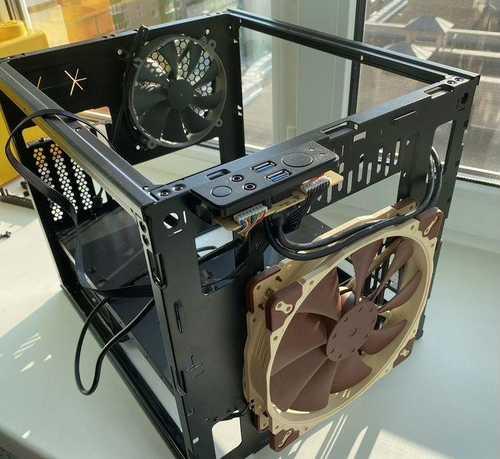 Корпус Termaltake Core V21 + вентиляторы Noctua