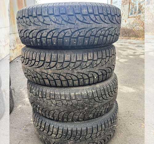 Pirelli Winter Carving Edge 215/60 R17