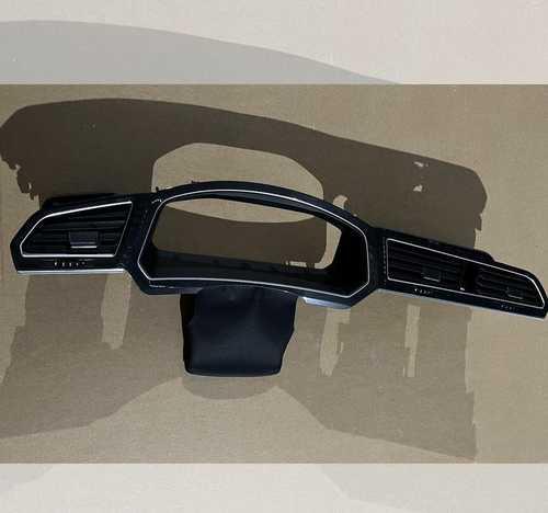 Декоративная рамка панели volkswagen tiguan 2