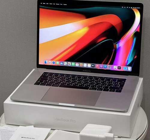 Редкий Silver MacBook Pro 15 дюймов 16 RAM