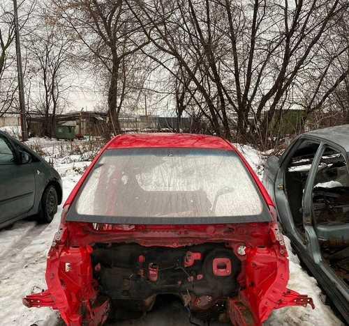 Кузов в разборе toyota yaris