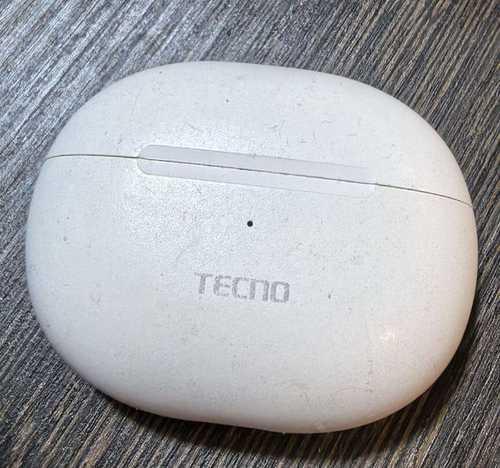 Наушники Tecno с одним левым наушником