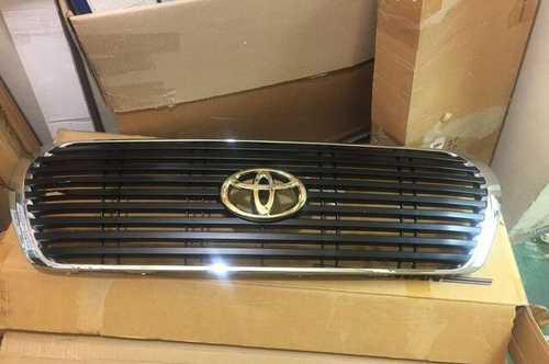 Решётка радиатора под окрас Land Cruiser 200 2007+