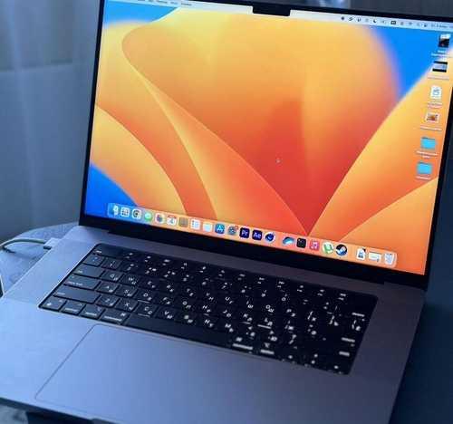 Apple macbook pro 16 m2 2023 практически новый