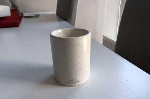 Ароматическая свеча в керамическом стакане