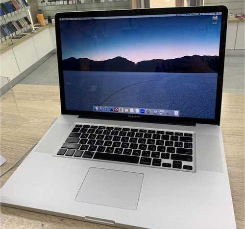 Apple macbook pro 17 2009