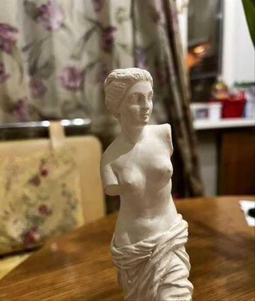 Гипсовая скульптура Венера Милосская