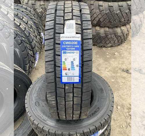 Ведущие шины 235/75 R17,5 CrossWind CWD20E 132/130