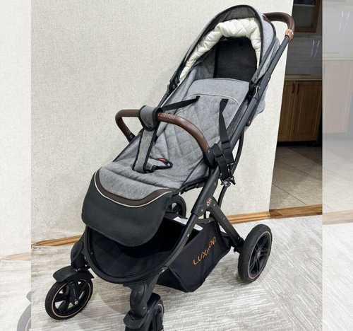 Прогулочная коляска luxmom609