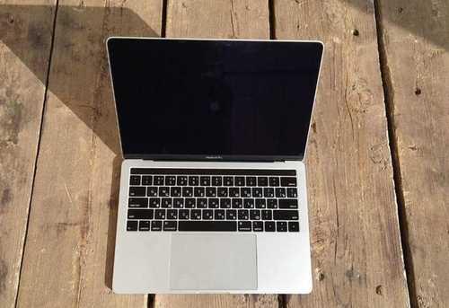 Ноутбук Apple MacBook Pro 13 2019