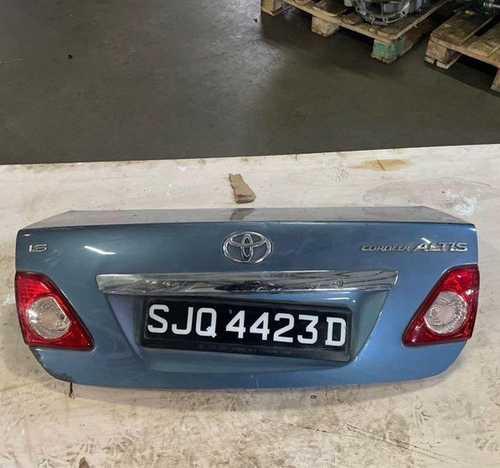 Крышка багажника Toyota Corolla E150 2007-2012