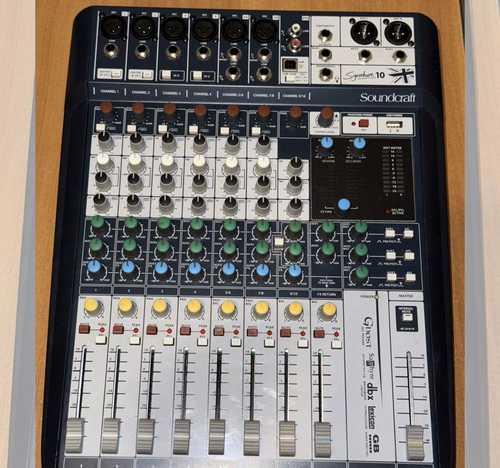 Микшерный пульт soundcraft signature 10