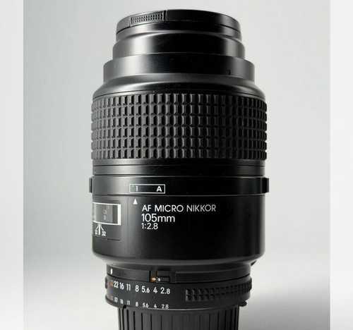 Nikon AF Micro-Nikkor 105mm f/2.8