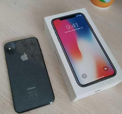 iPhone X, 64 ГБ