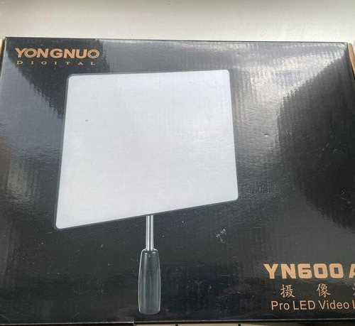 Светодиодный осветитель Yongnuo YN-600