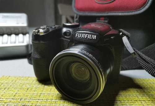 Fujifilm FinePix S2500HD (не включается) + чехол