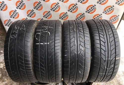 Nitto NT555 Extreme ZR 225/35 R20