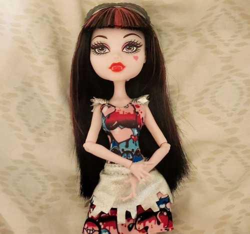 Кукла монстер хай; monster high. Дракулаура