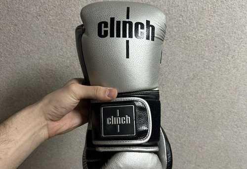 Боксерские перчатки clinch