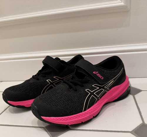 Кроссовки детские asics