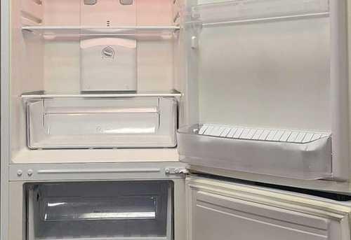 Холодильник бу Houston aniston No Frost
