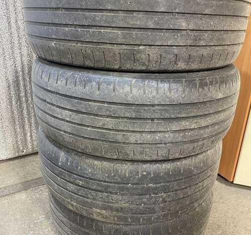 Kumho Ecsta HS51 205/55 R16