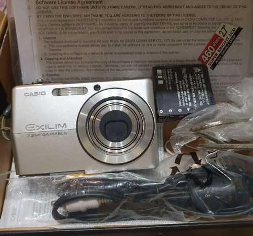 Фотоаппарат Casio Exilim Z700 для ретро фото новый