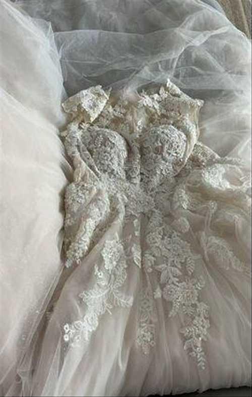 Платье свадебное.в описании всё указано