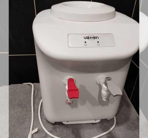 Кулер для воды настольный