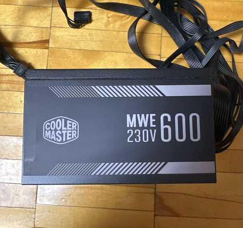 Блок питания cooler master mwe 600