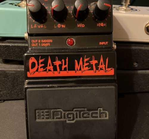 Гитарная педаль Digitech Black Metal Distortion