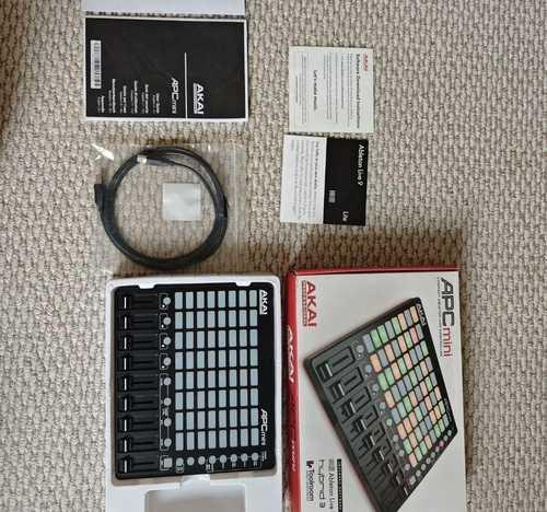 Akai Pro APC mini Контроллер