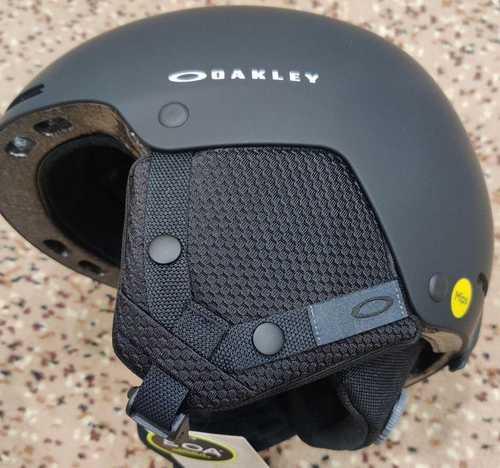 Горнолыжный шлем Oakley mod 1 pro