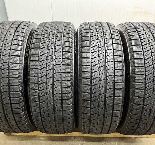 Bridgestone Blizzak VRX2 205/60 R16 92Q